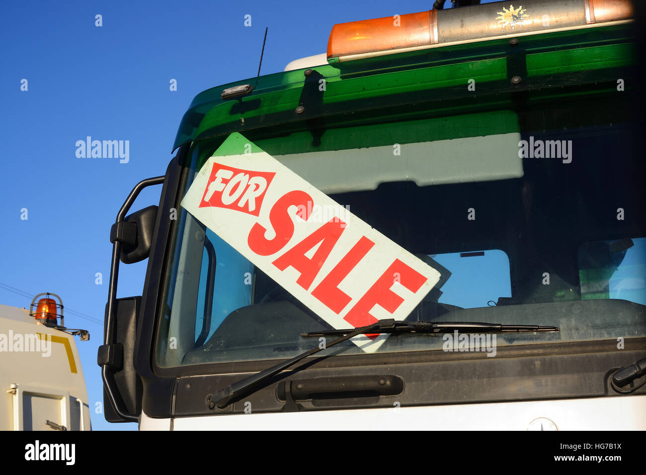 Articulated lorry cab hi-res stock photography and images - Alamy