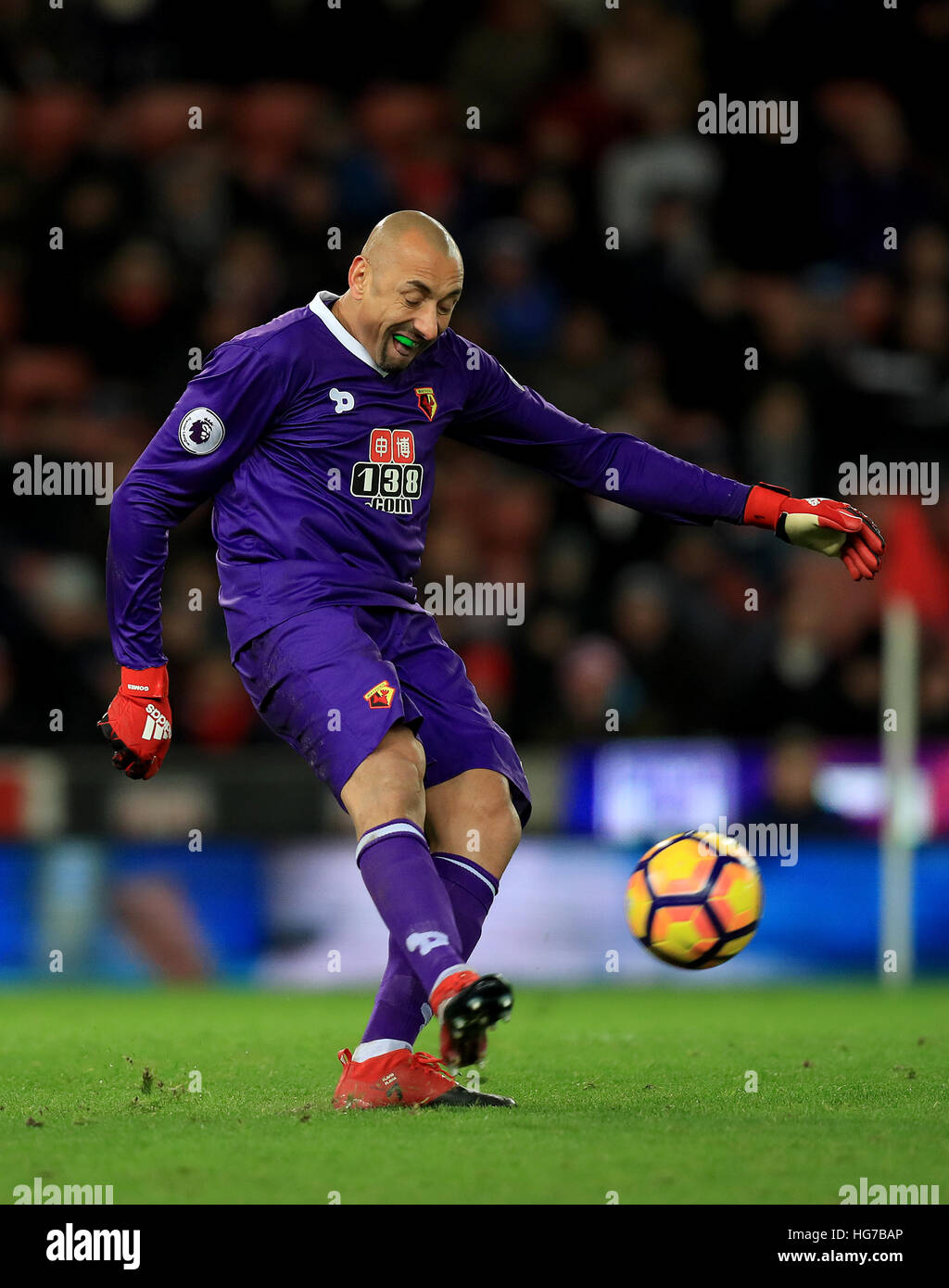 Watford goalkeeper Heurelho Gomes Stock Photo - Alamy