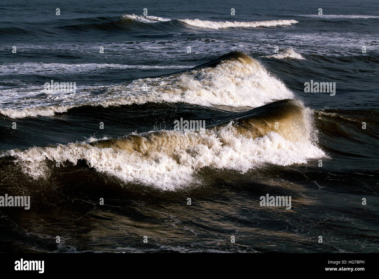 Wave propagation hi-res stock photography and images - Alamy