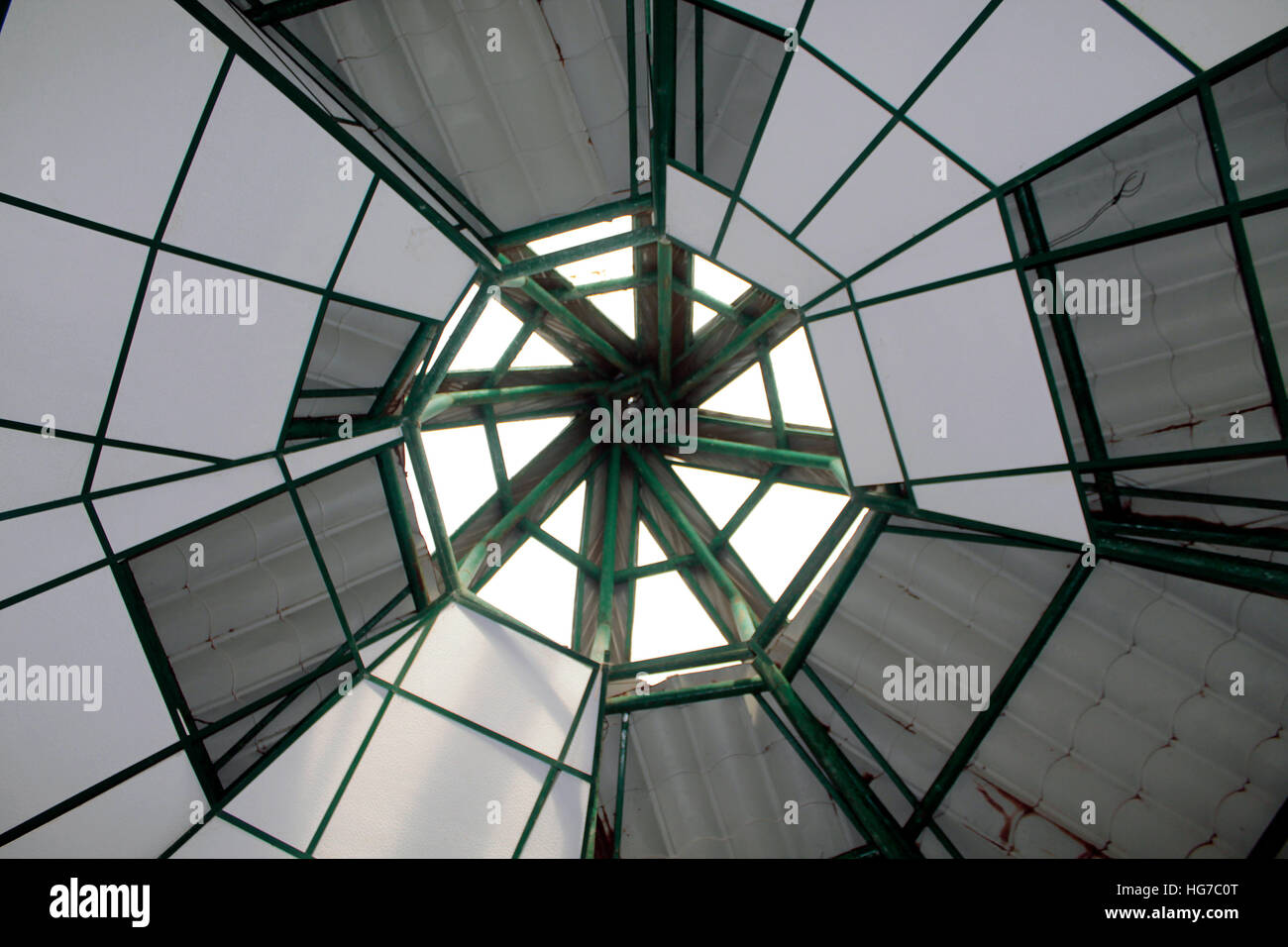Pillar under roof hi-res stock photography and images - Alamy