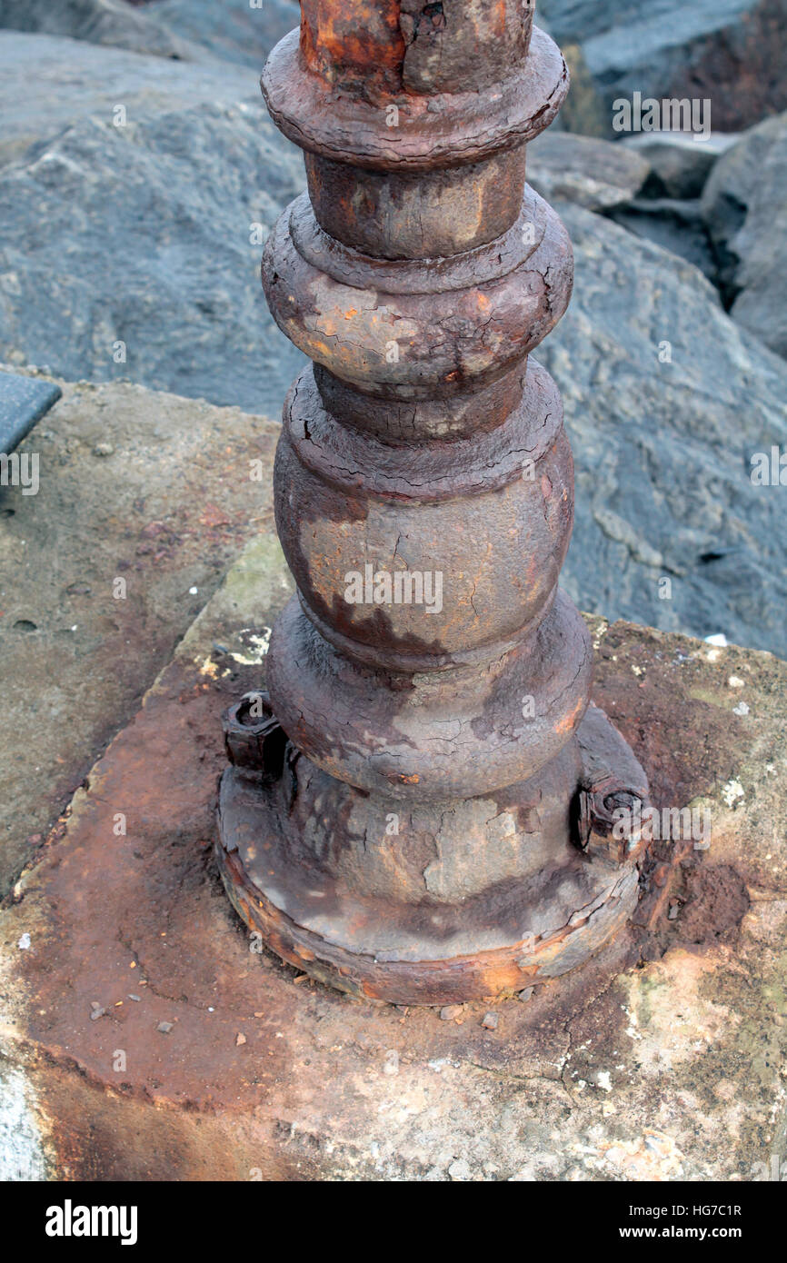 Iron pillar hi-res stock photography and images - Alamy