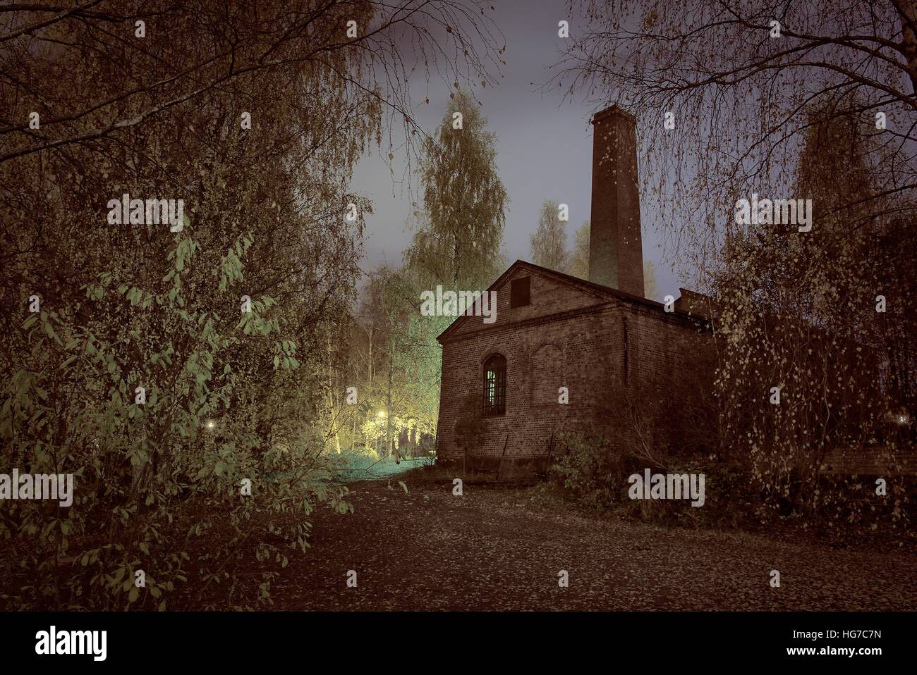 Scary warehouse hi-res stock photography and images - Alamy