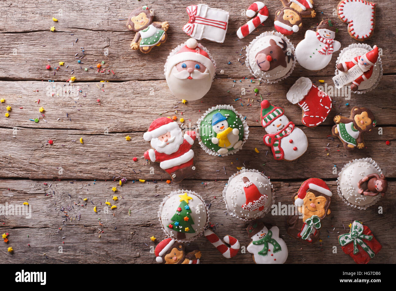 Mini top iced christmas cake hi-res stock photography and images - Alamy