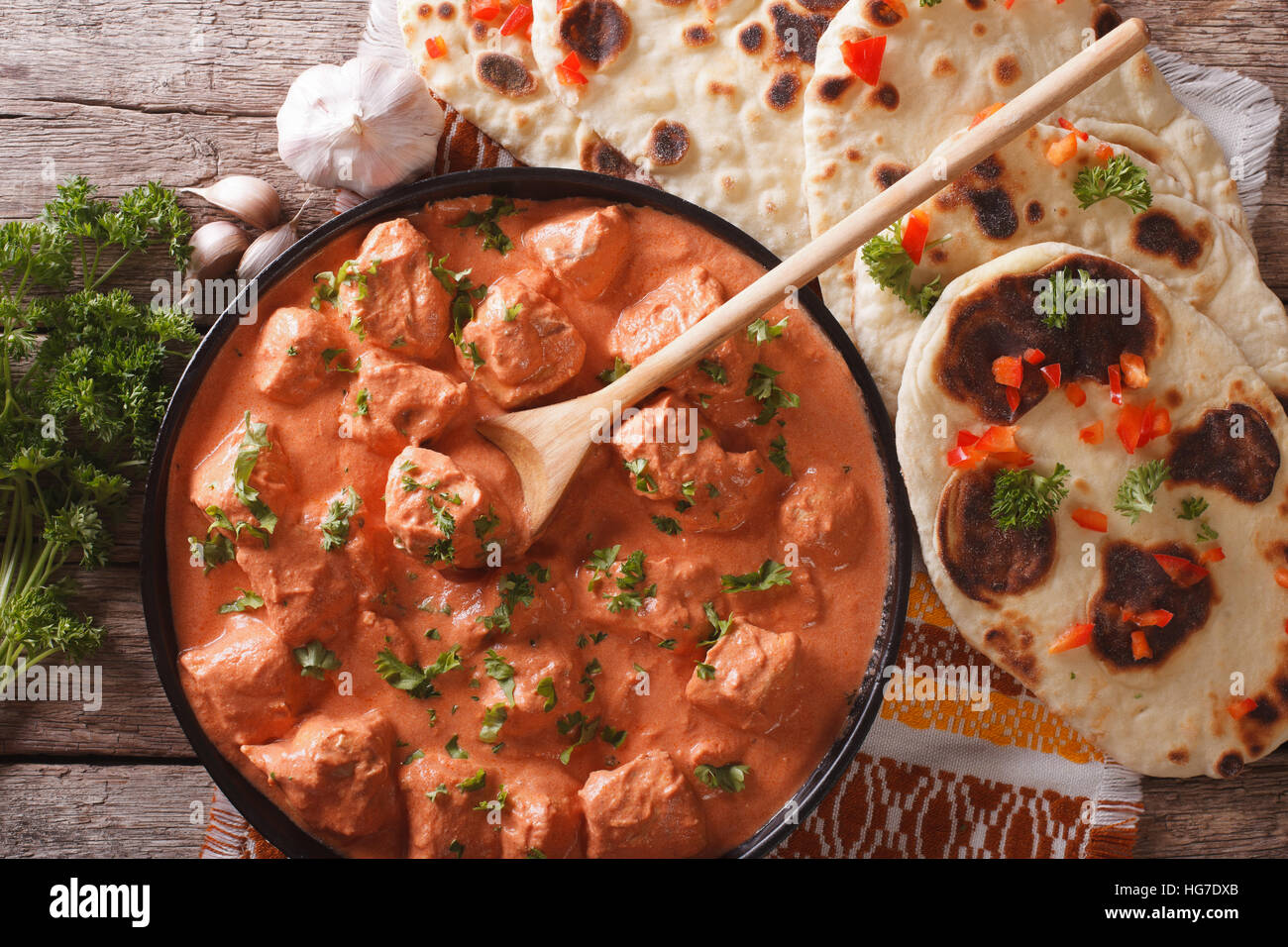Indian tikka masala chicken naan hi-res stock photography and images ...