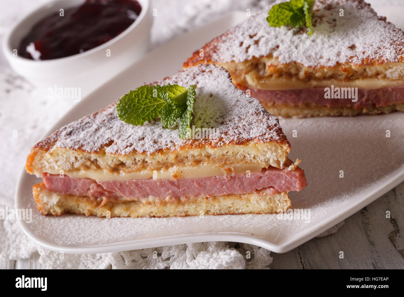 Monte cristo sandwich hi-res stock photography and images - Alamy