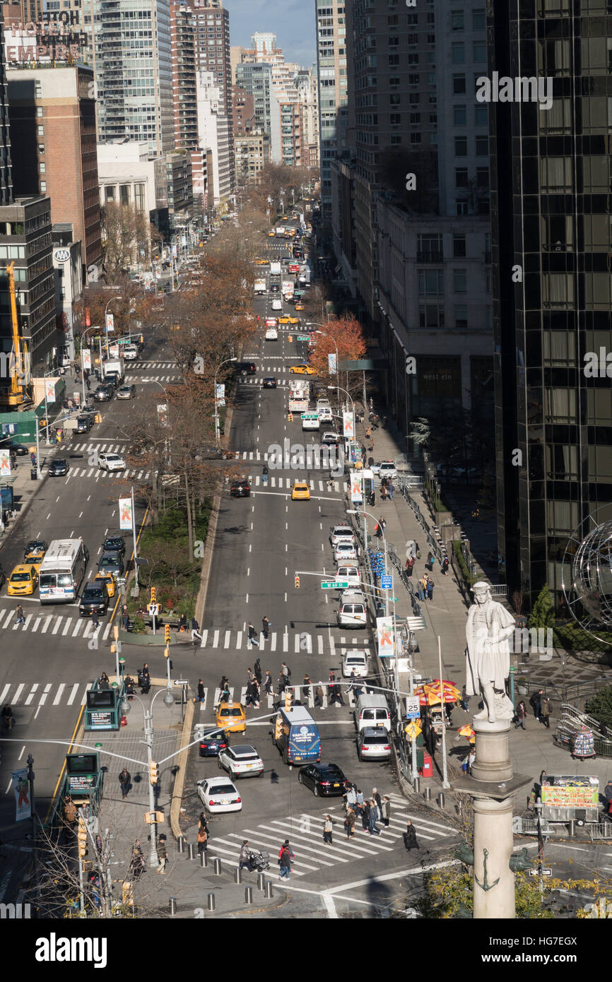 Nyc christopher columbus column statue hi-res stock photography and ...