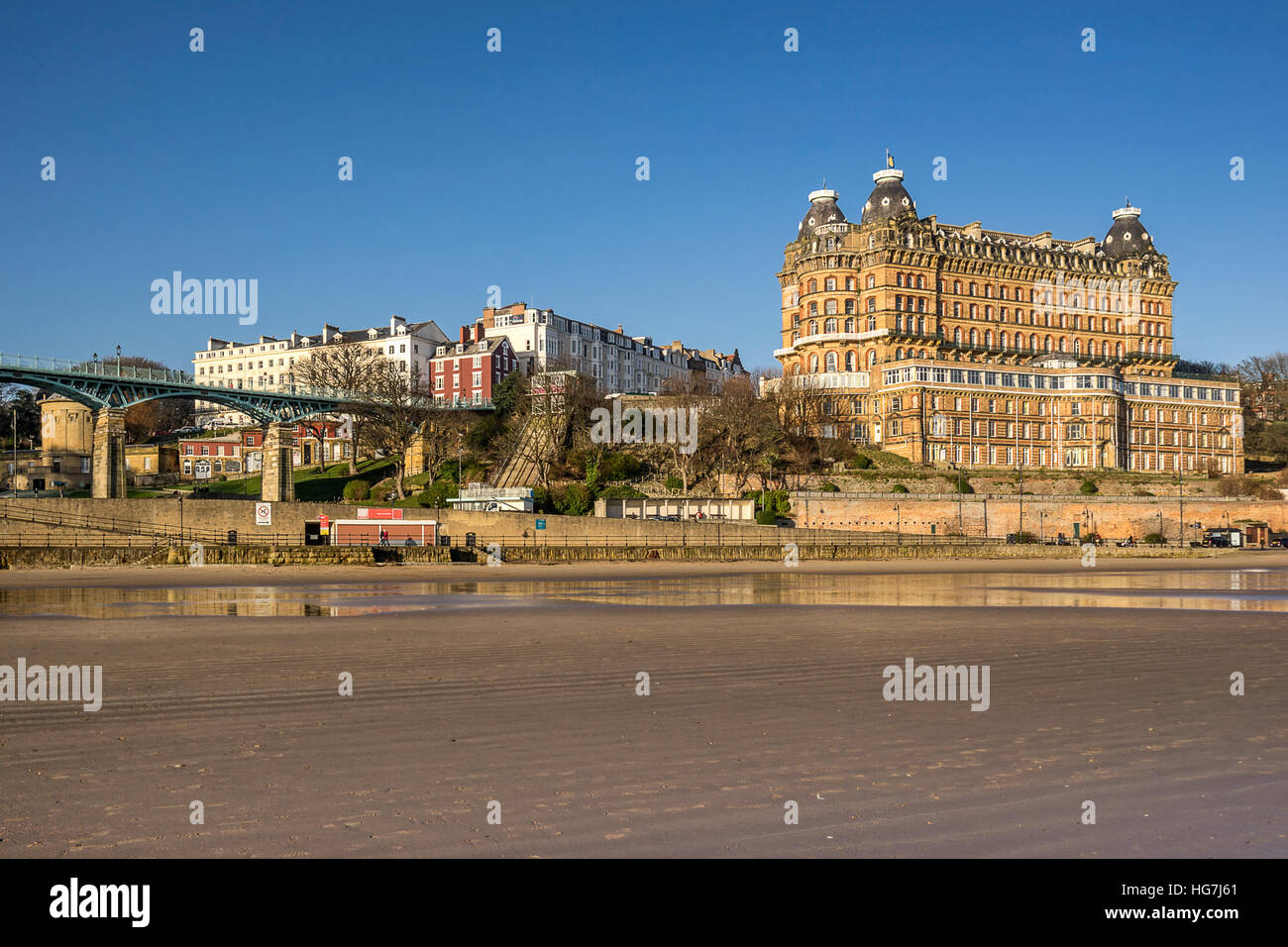 Promenade scarborough hi-res stock photography and images - Alamy