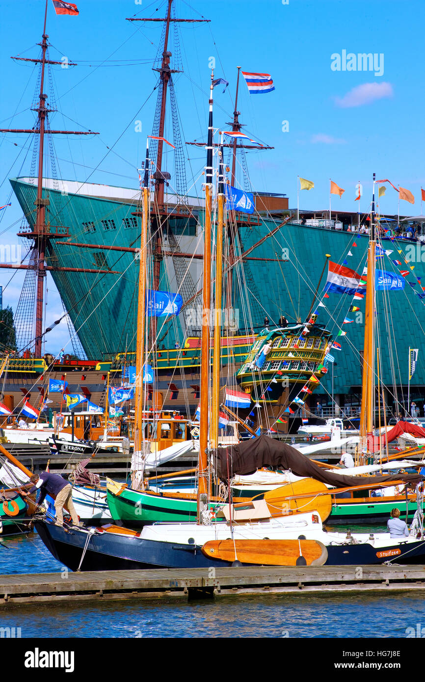 NEMO museum by Renzo Piano, Amsterdam Stock Photo - Alamy