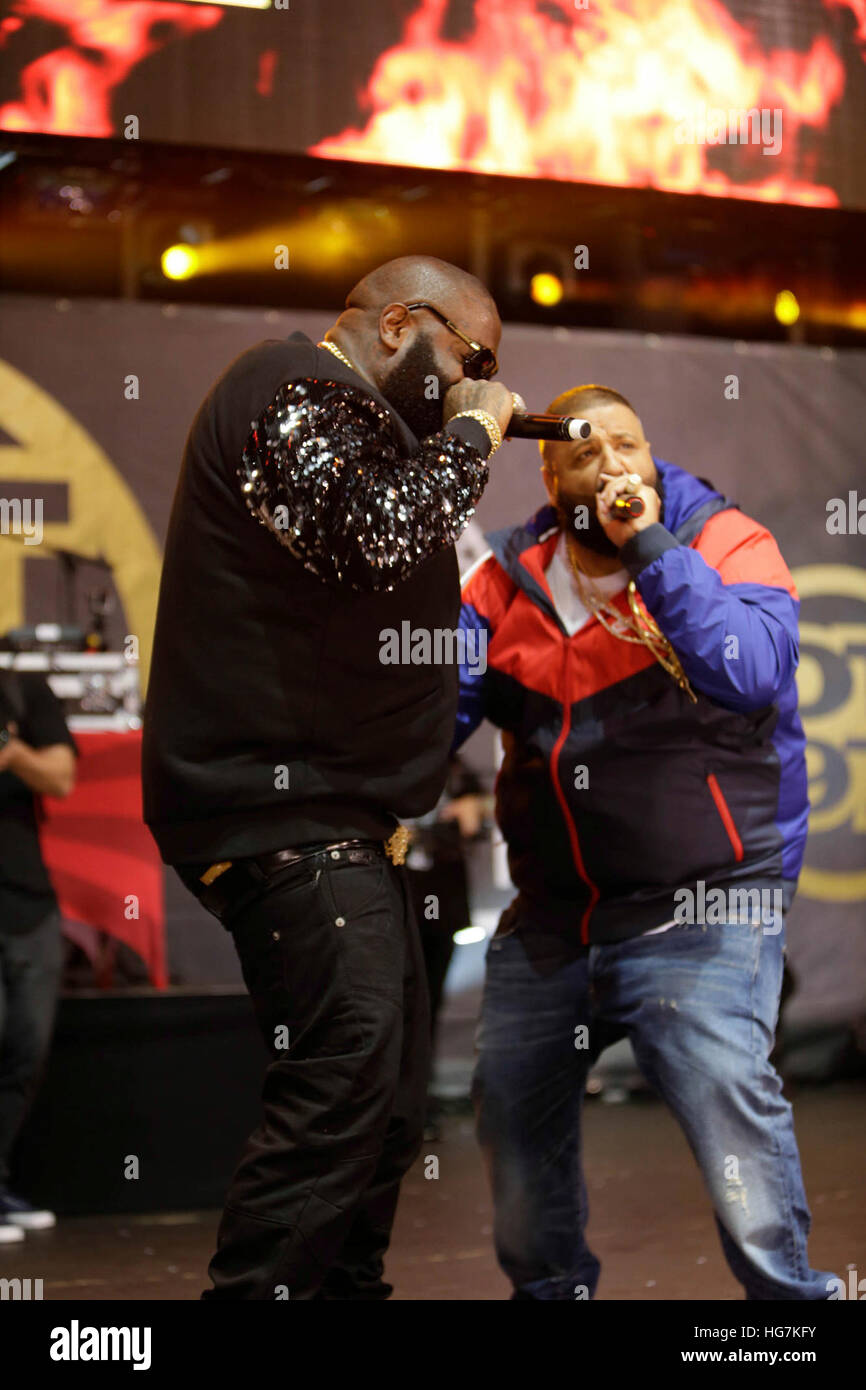 Dj khaled hi-res stock photography and images - Alamy