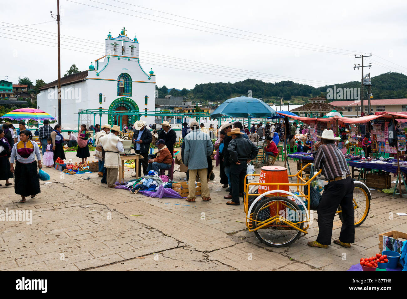 San juan chamula chiapas mexico hi-res stock photography and images - Alamy