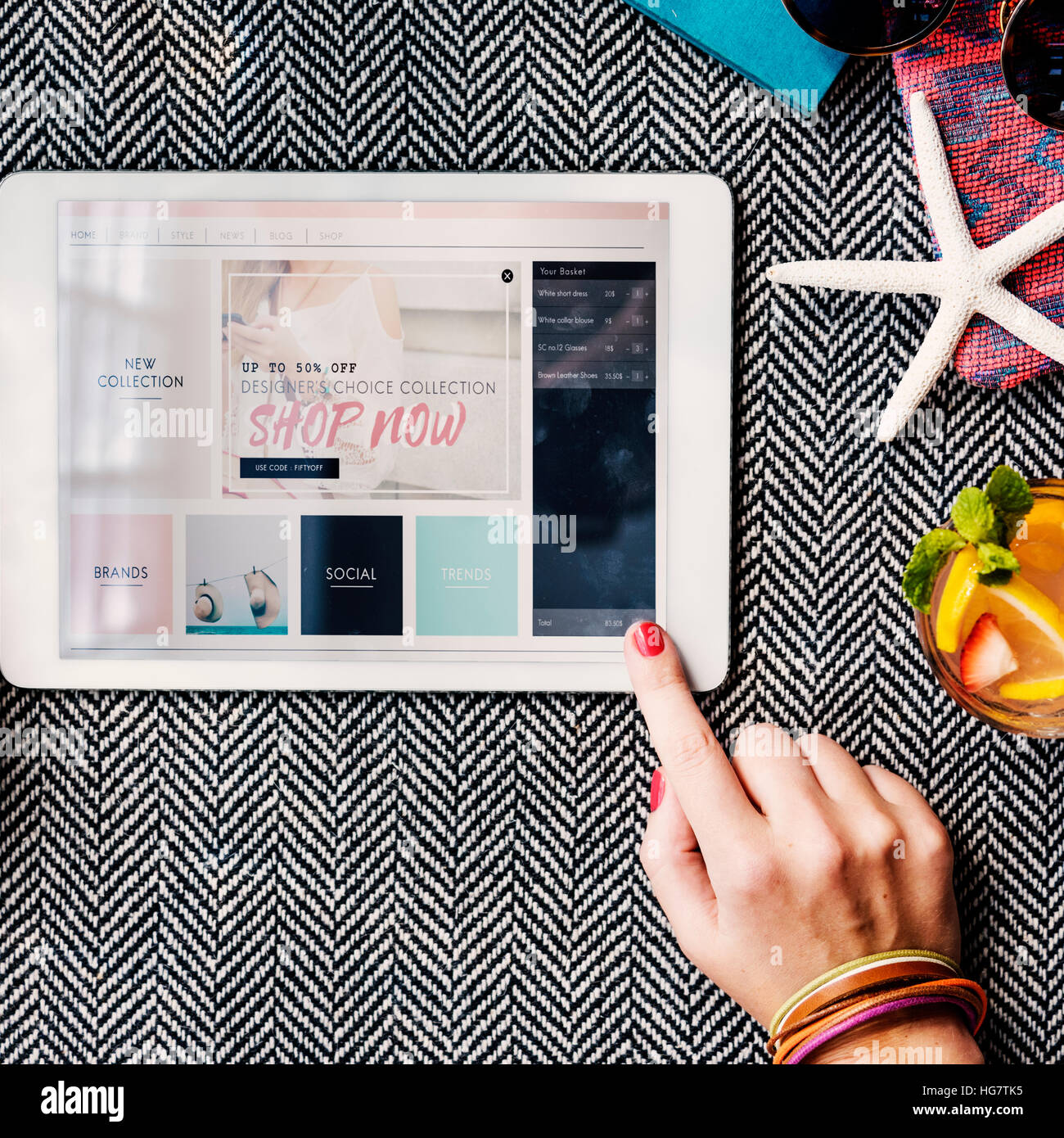 Woman Online Shopping Website Concept Stock Photo - Alamy