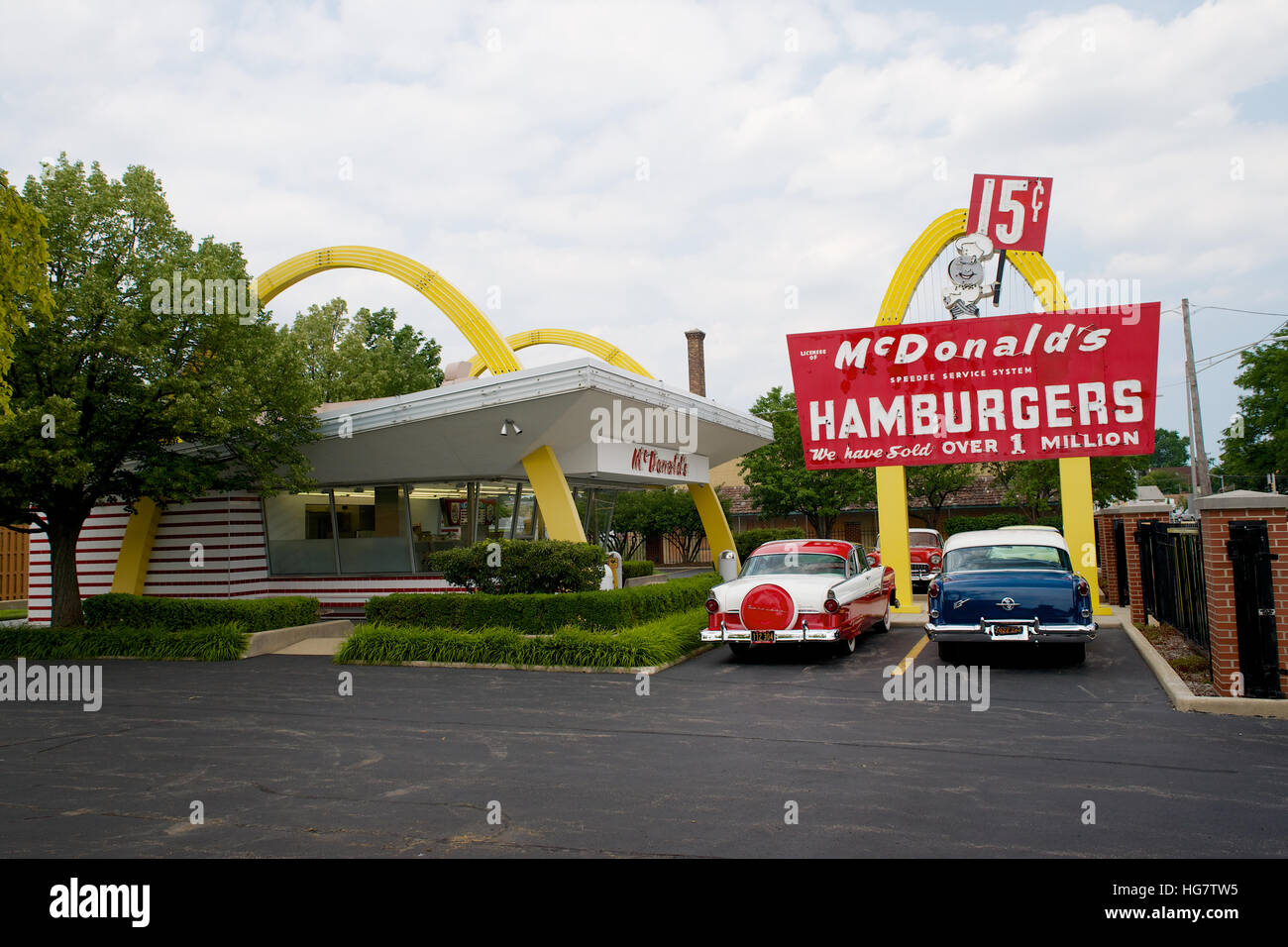 The McDonald's No1 Store Museum at 400 North Lee Street, Des Plaines ...