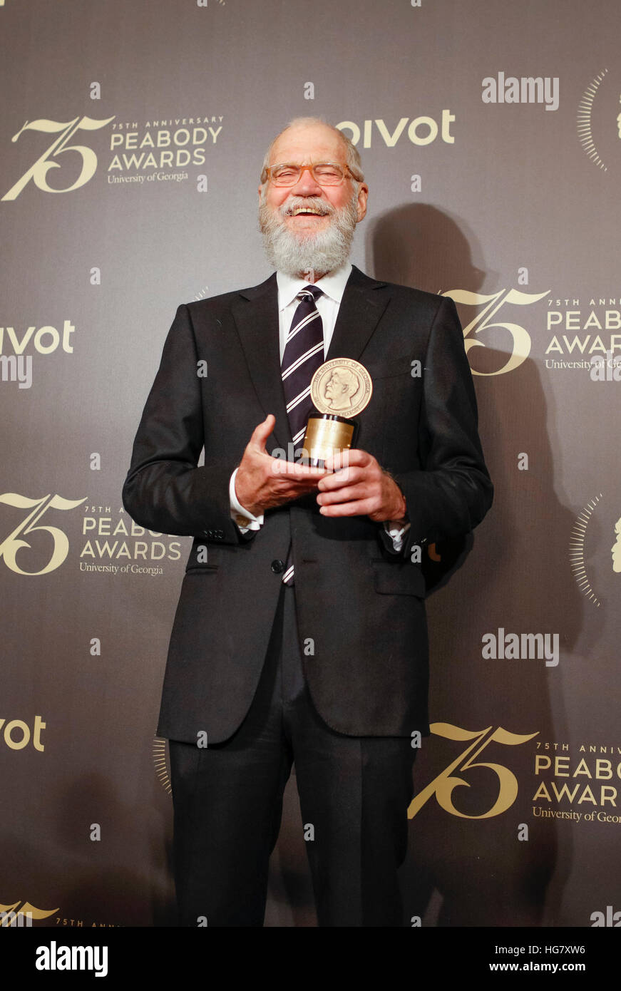 David Letterman poses with his Peabody Award on May 21, 2016 in New ...