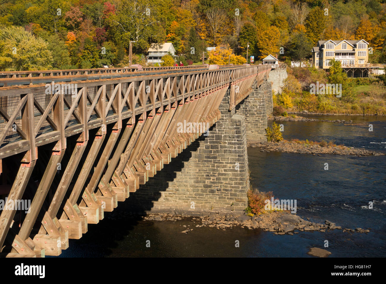 Roebling Delaware Aqueduct Stock Photo - Alamy