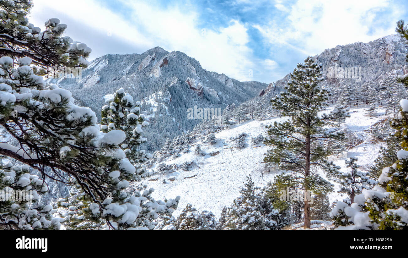 Boulder flatirons hi-res stock photography and images - Alamy
