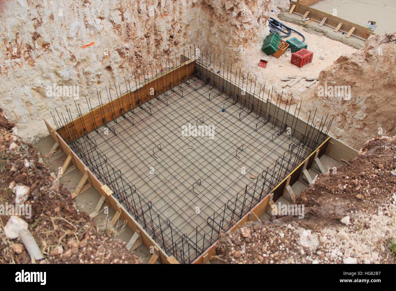 Steel reinforcing rods hi-res stock photography and images - Alamy