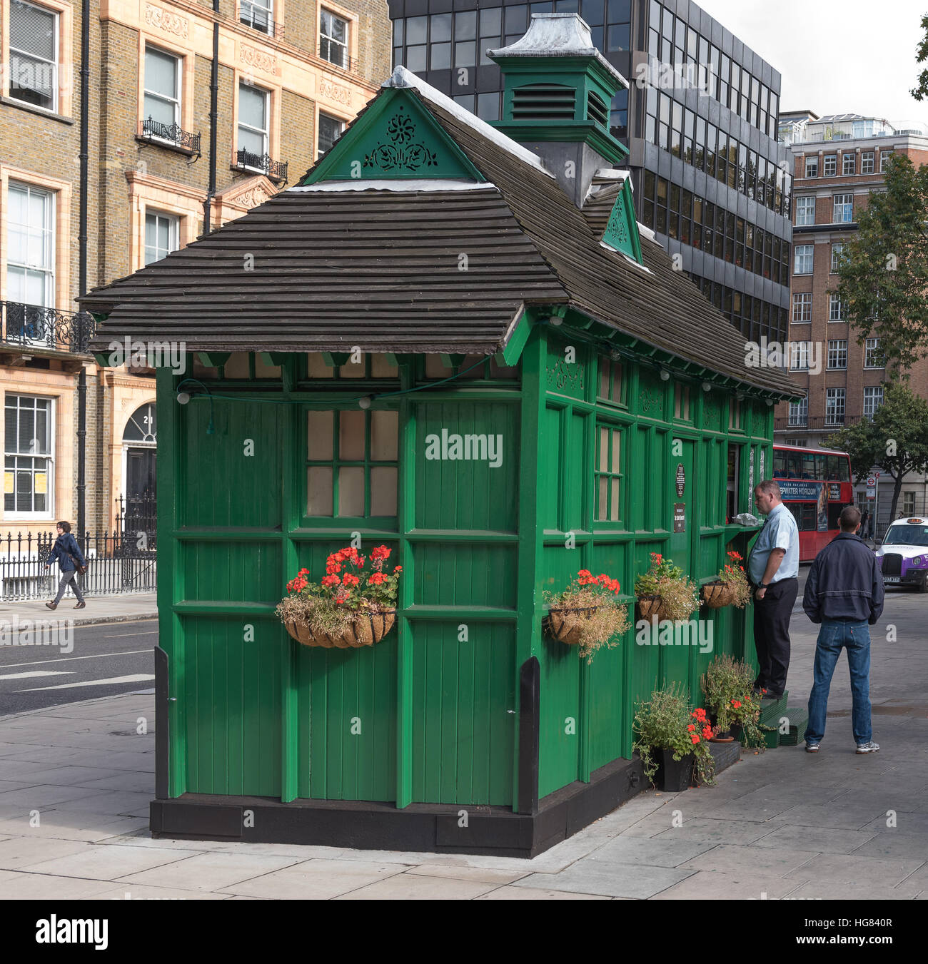 Cab Drivers' Hut. Russell Square, Bloomsbury London Stock Photo - Alamy