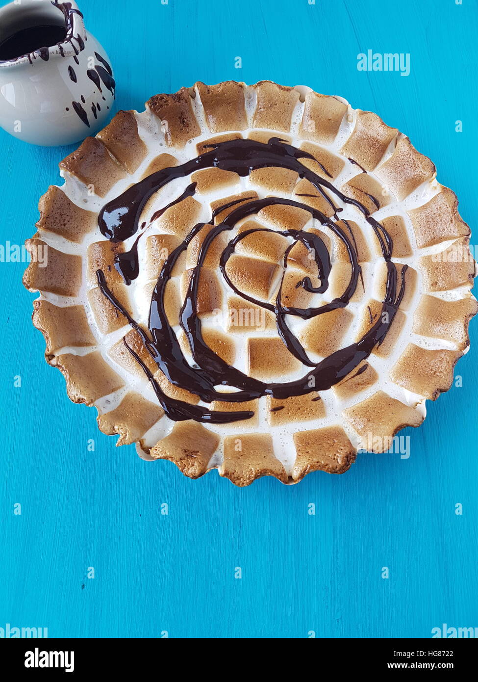 marhsmallow tart with chocolate sauce Stock Photo - Alamy