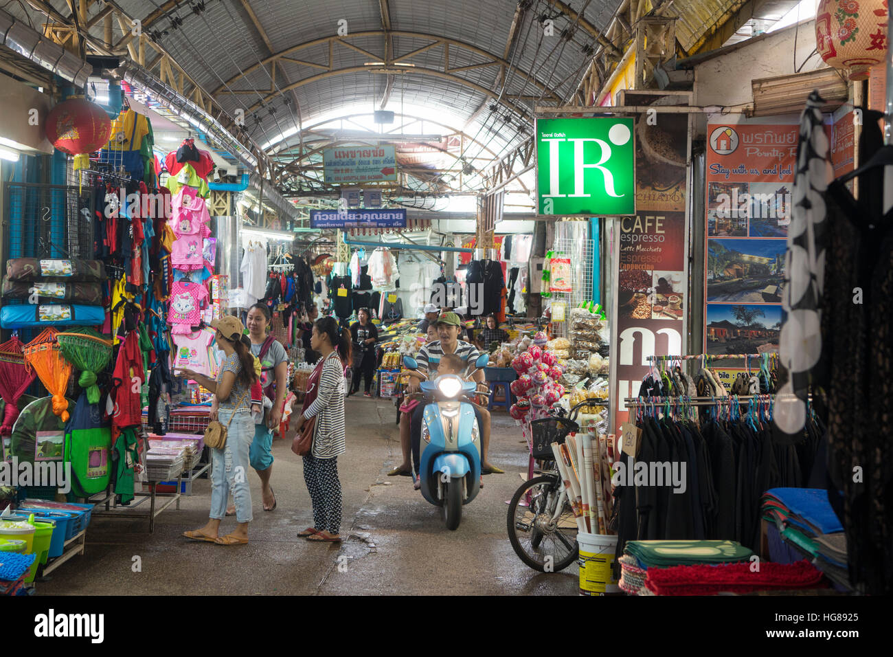 Sadet market hi-res stock photography and images - Alamy