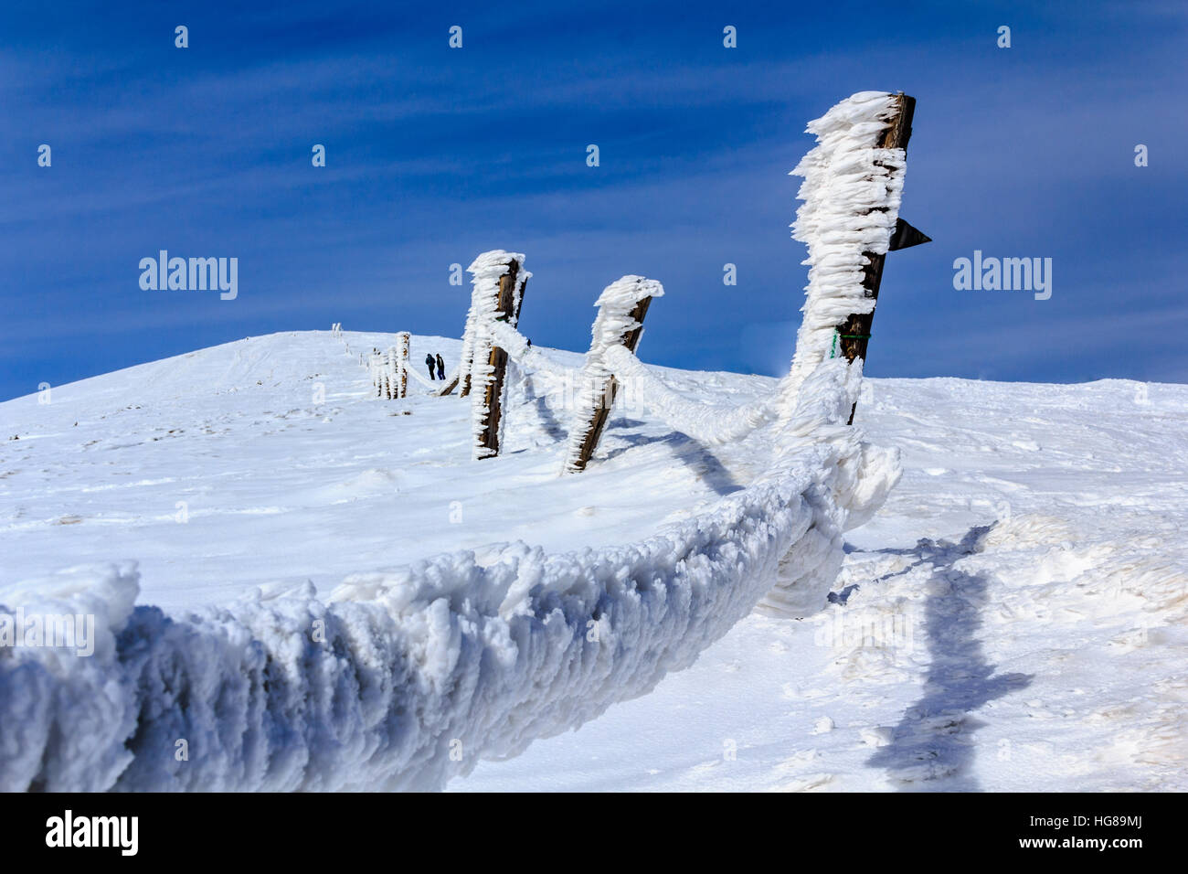 Icy mountain top hi-res stock photography and images - Alamy