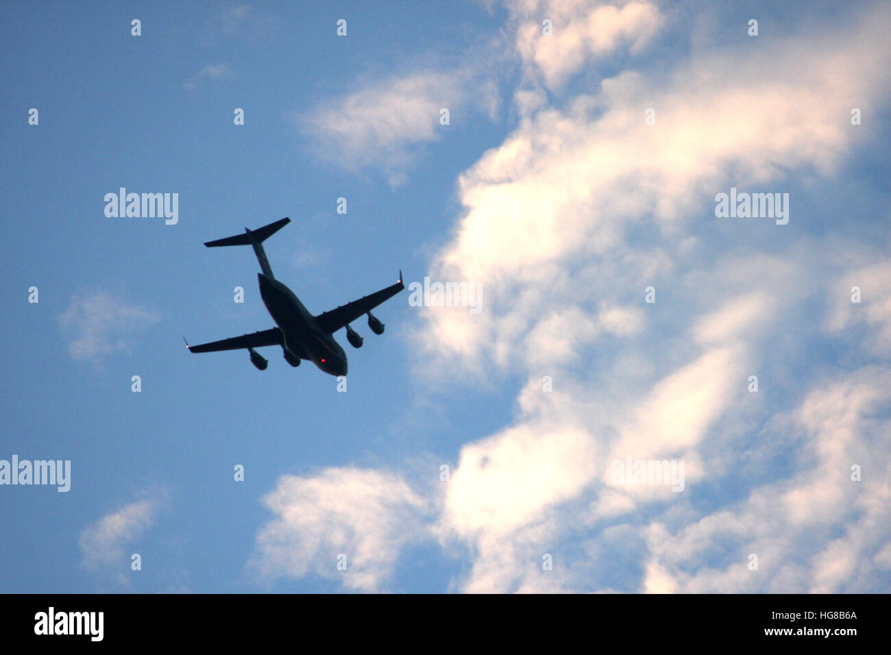 Airplane in flight Stock Photo - Alamy