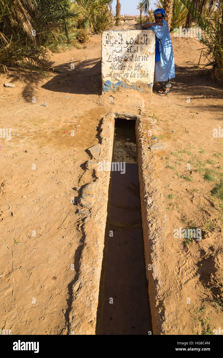 Sahara desert irrigation system hi-res stock photography and images - Alamy
