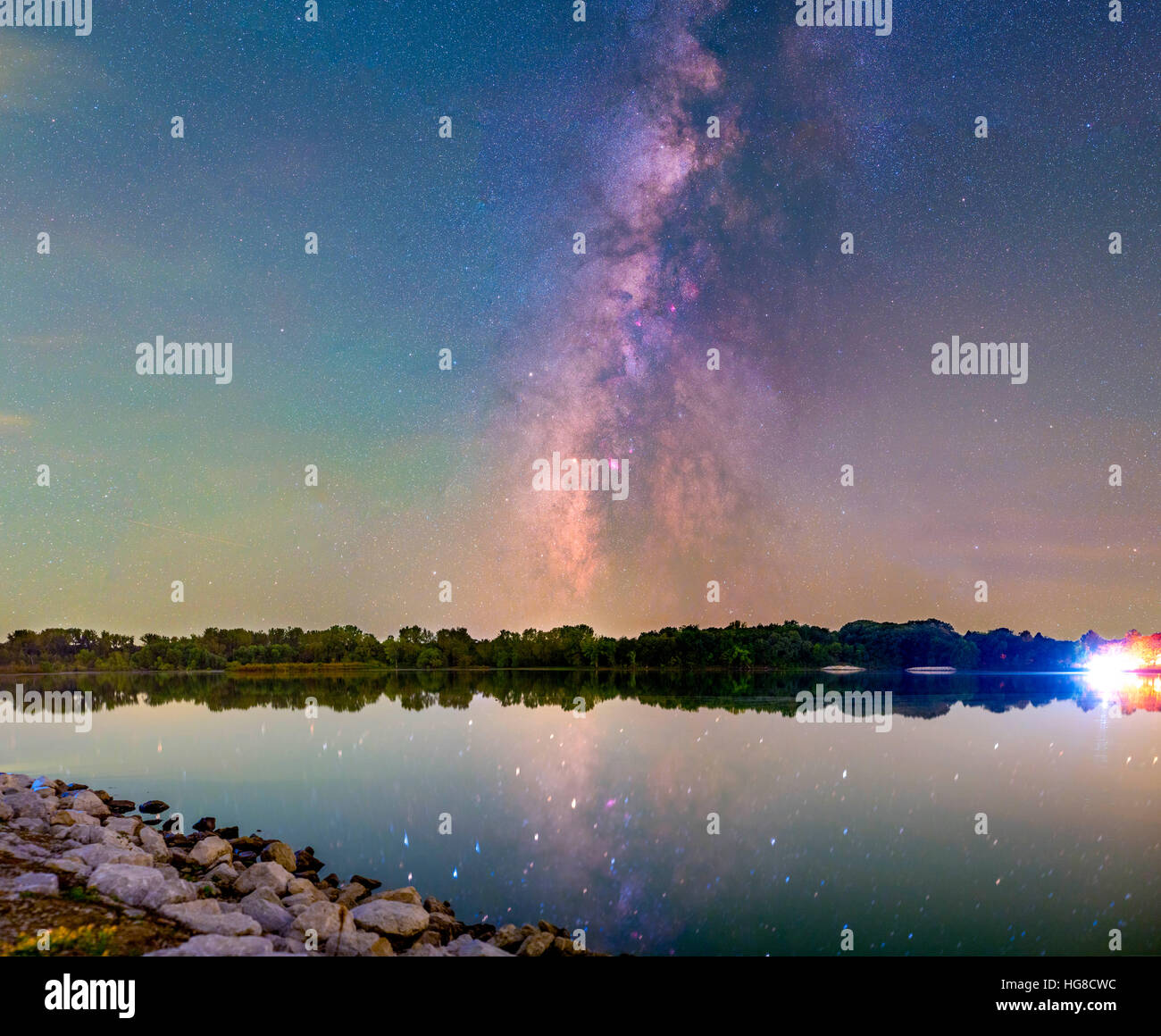Stars reflection lake hi-res stock photography and images - Alamy