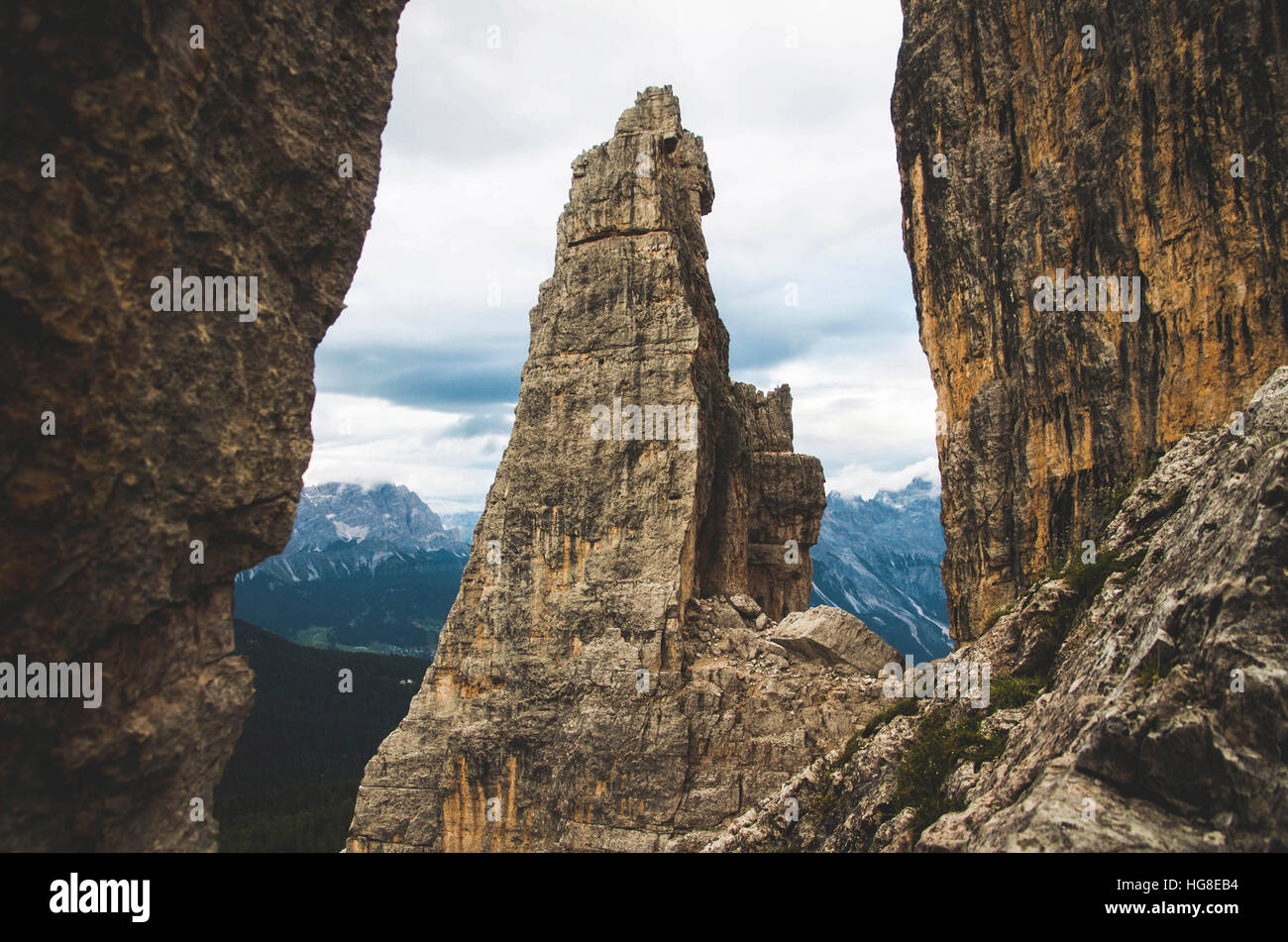 Scenic rocks and mountains hi-res stock photography and images - Alamy
