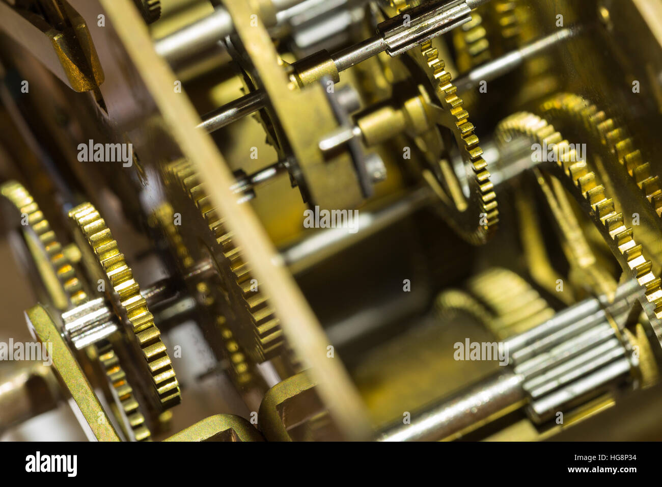Clockwork clock parts hi-res stock photography and images - Alamy