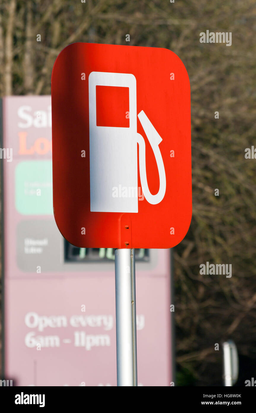 Petrol station sign hi-res stock photography and images - Alamy