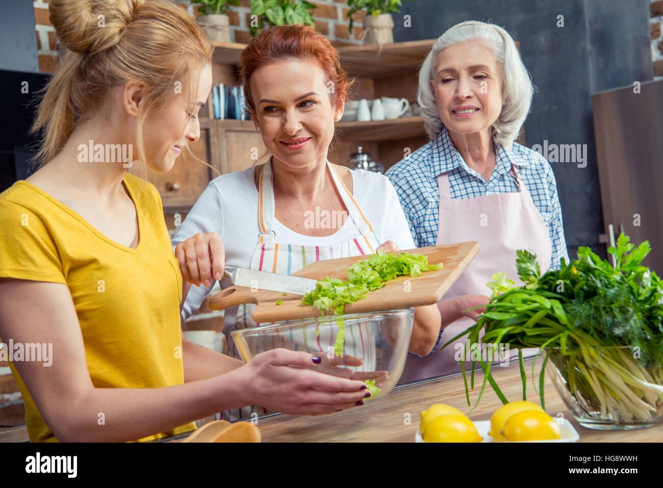 Three generation family hi-res stock photography and images - Alamy