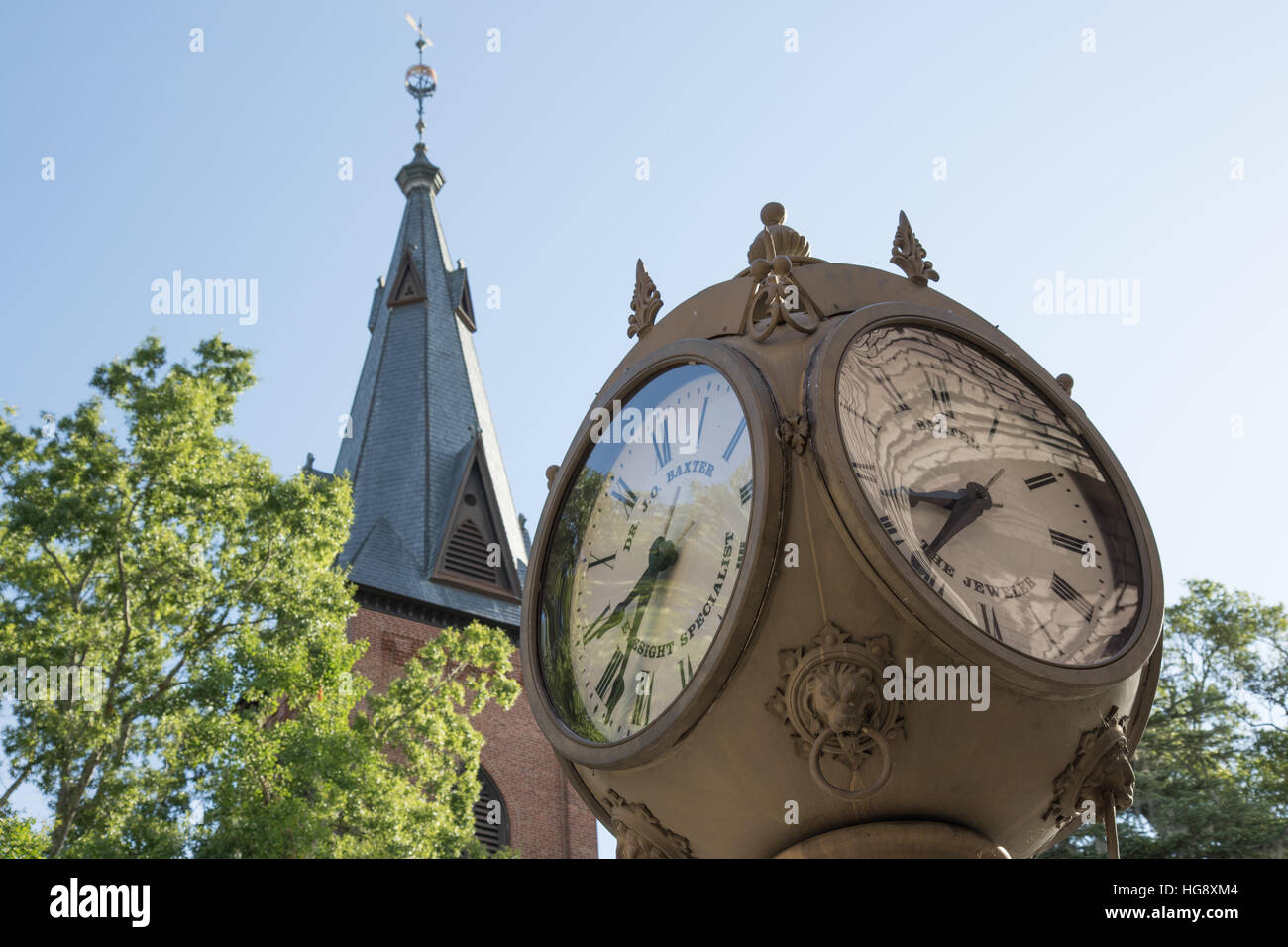 Clock time hi-res stock photography and images - Alamy