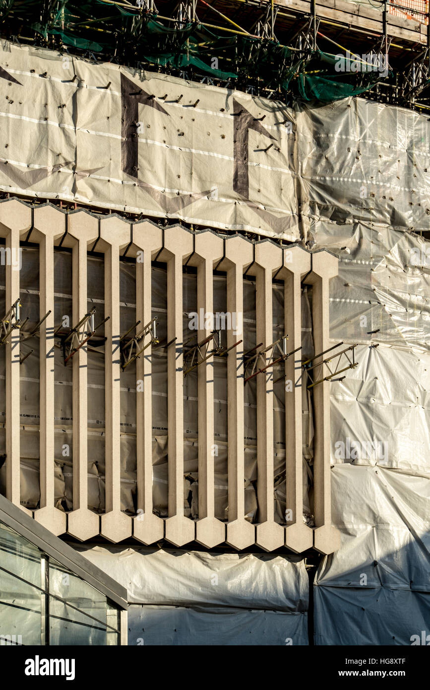 Close up of London's iconic building Centre Point being refurbished ...