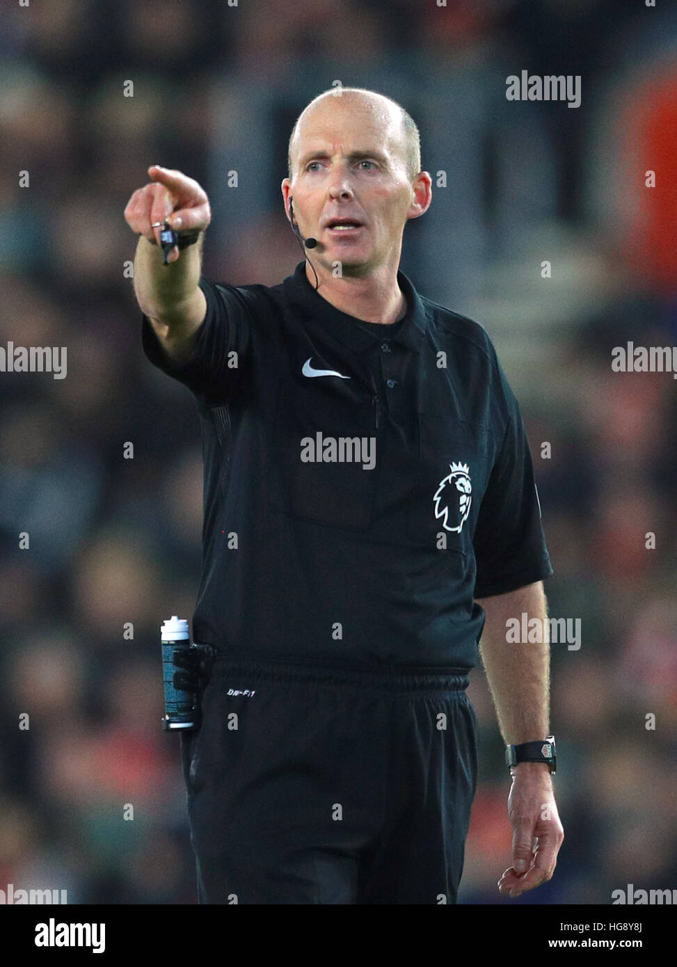 Referee Jon Moss Stock Photo - Alamy