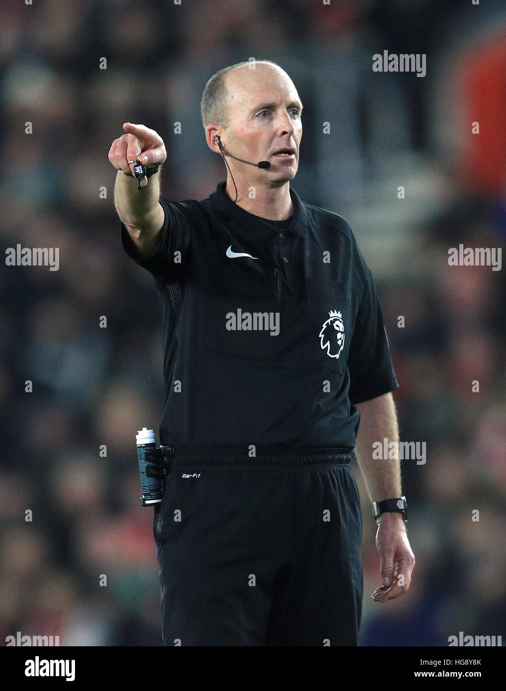 Referee Jon Moss Stock Photo - Alamy