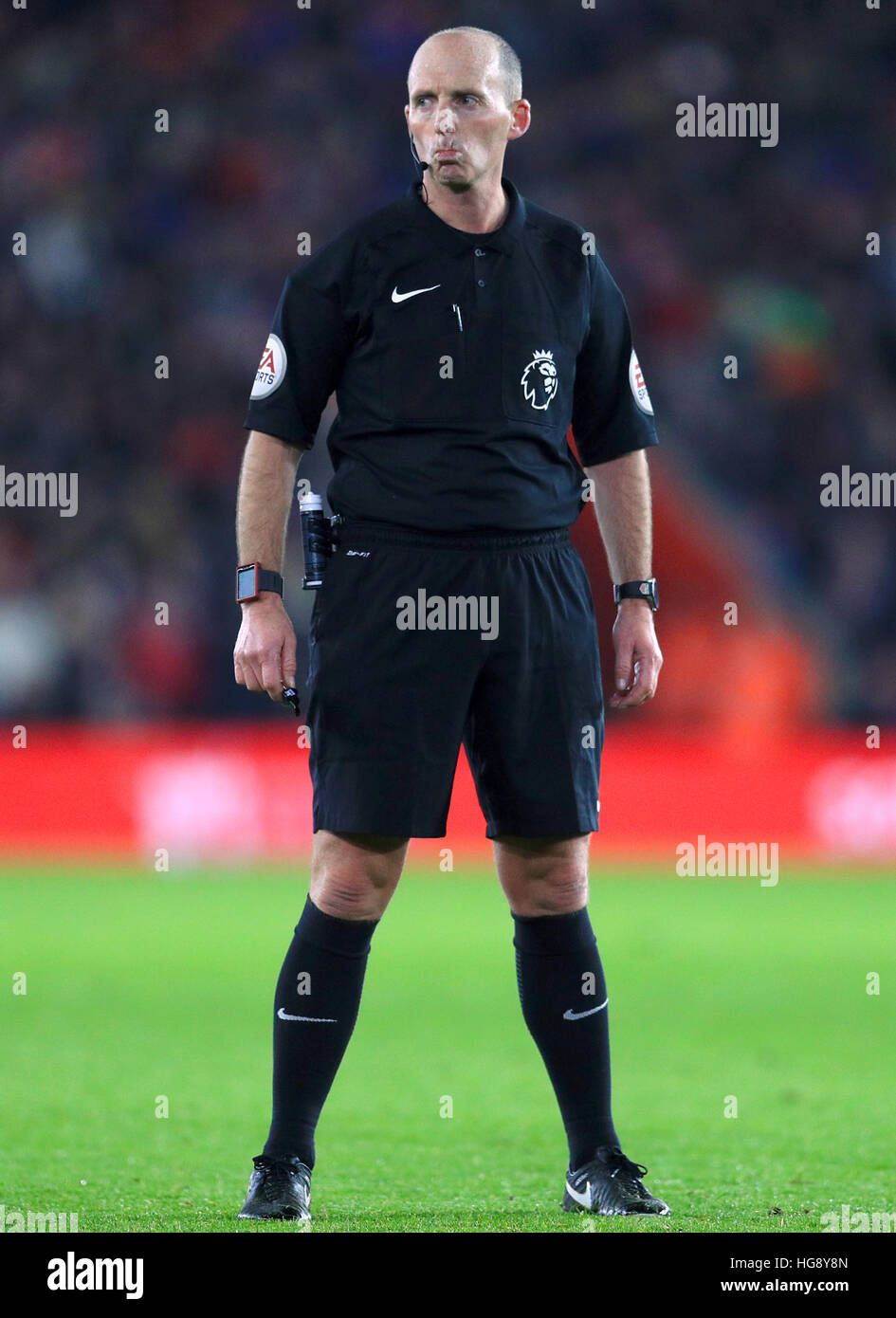 Referee Jon Moss Stock Photo - Alamy