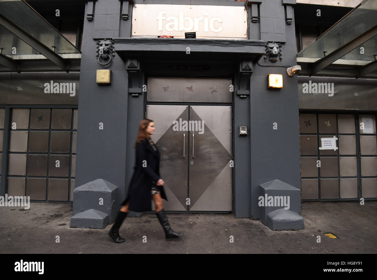 Nightclub bouncers hi-res stock photography and images - Alamy