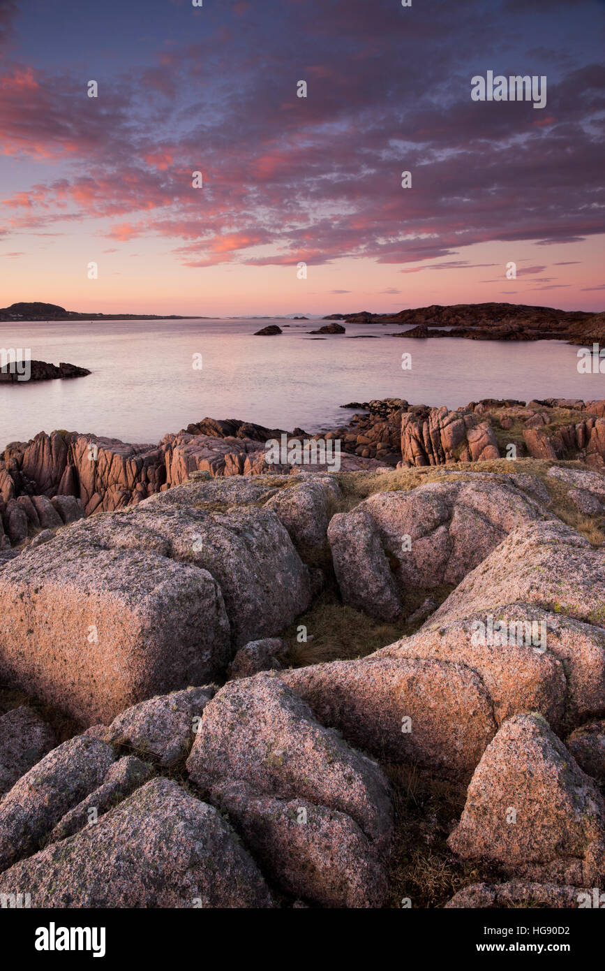 Beautiful sunset colours on the Ross of Mull near Ffionnphort, Isle of ...