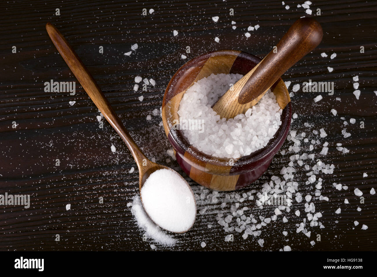 coarse crystalline sea salt in a wooden mortar Stock Photo - Alamy