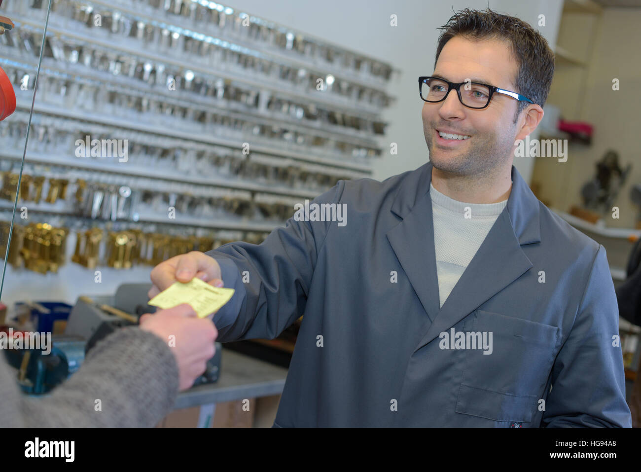 giving the note Stock Photo - Alamy
