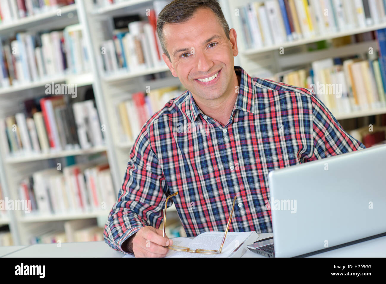 Happy reader hi-res stock photography and images - Alamy