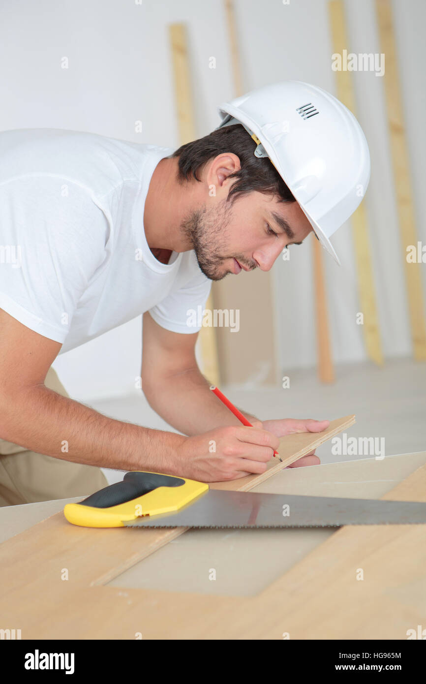 Plywood cutting hi-res stock photography and images - Alamy