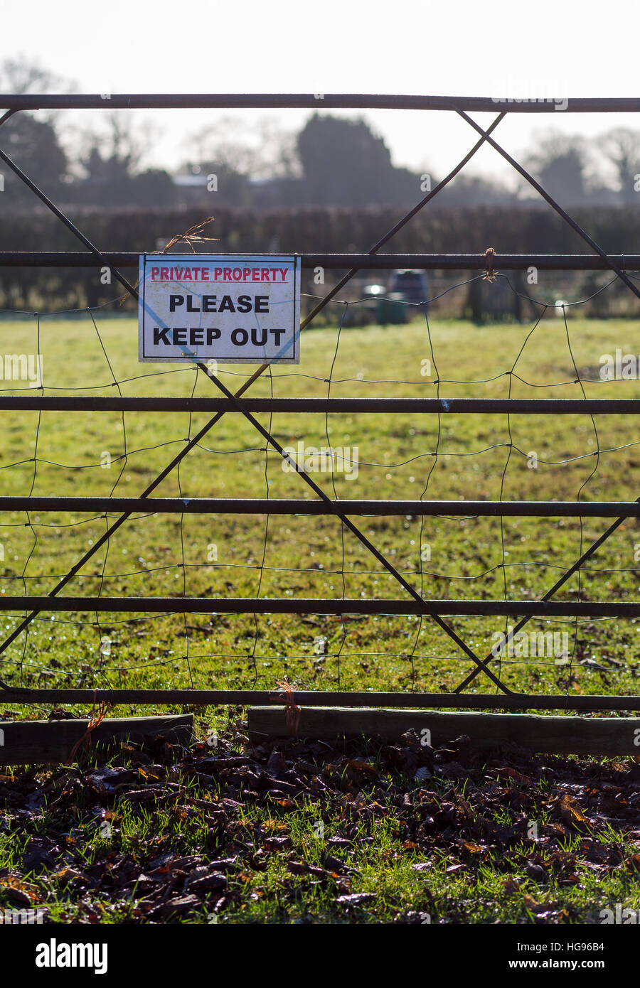 Please keep out sign hi-res stock photography and images - Alamy