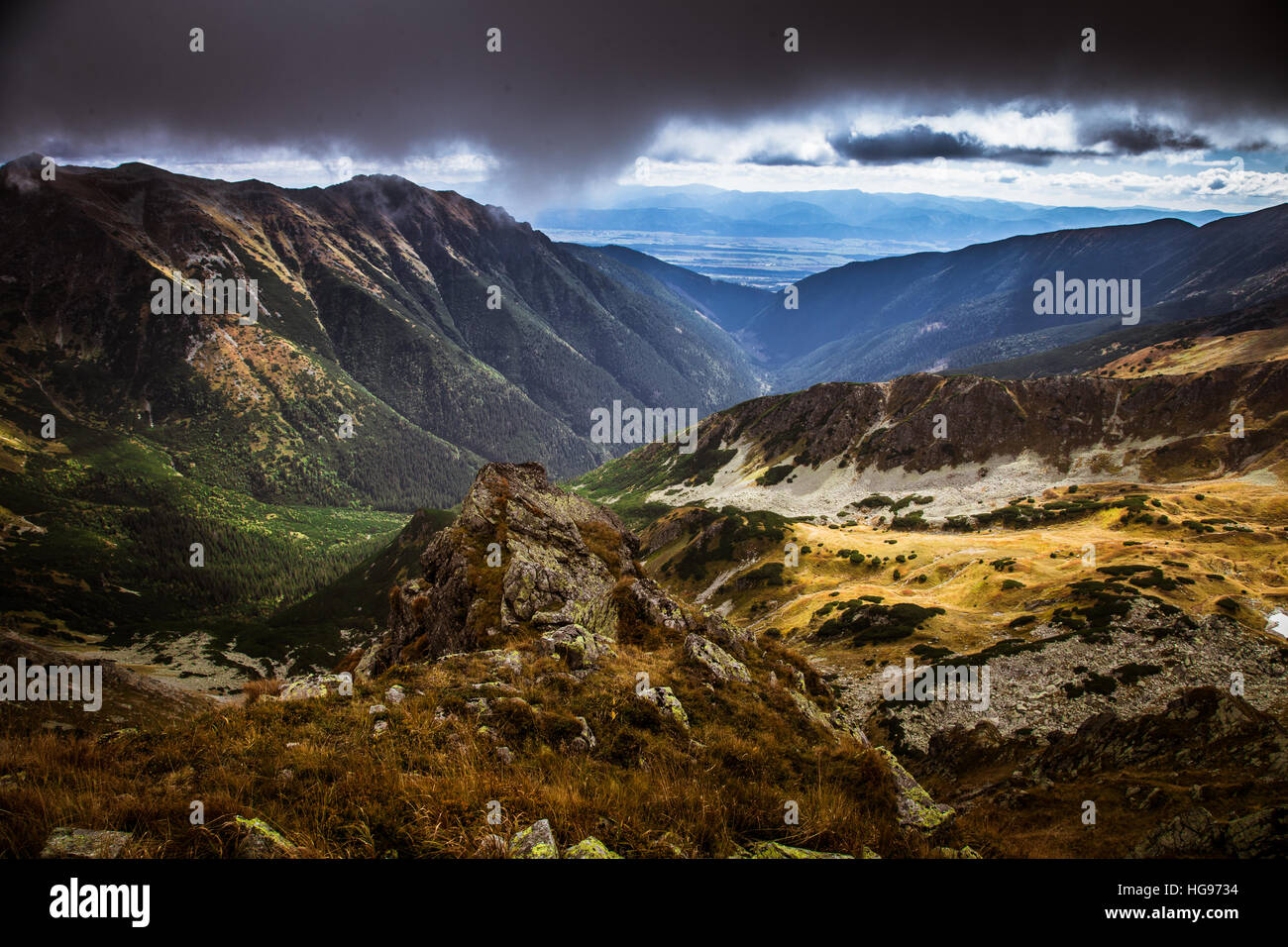 A beautiful mountain landscape above tree line Stock Photo - Alamy