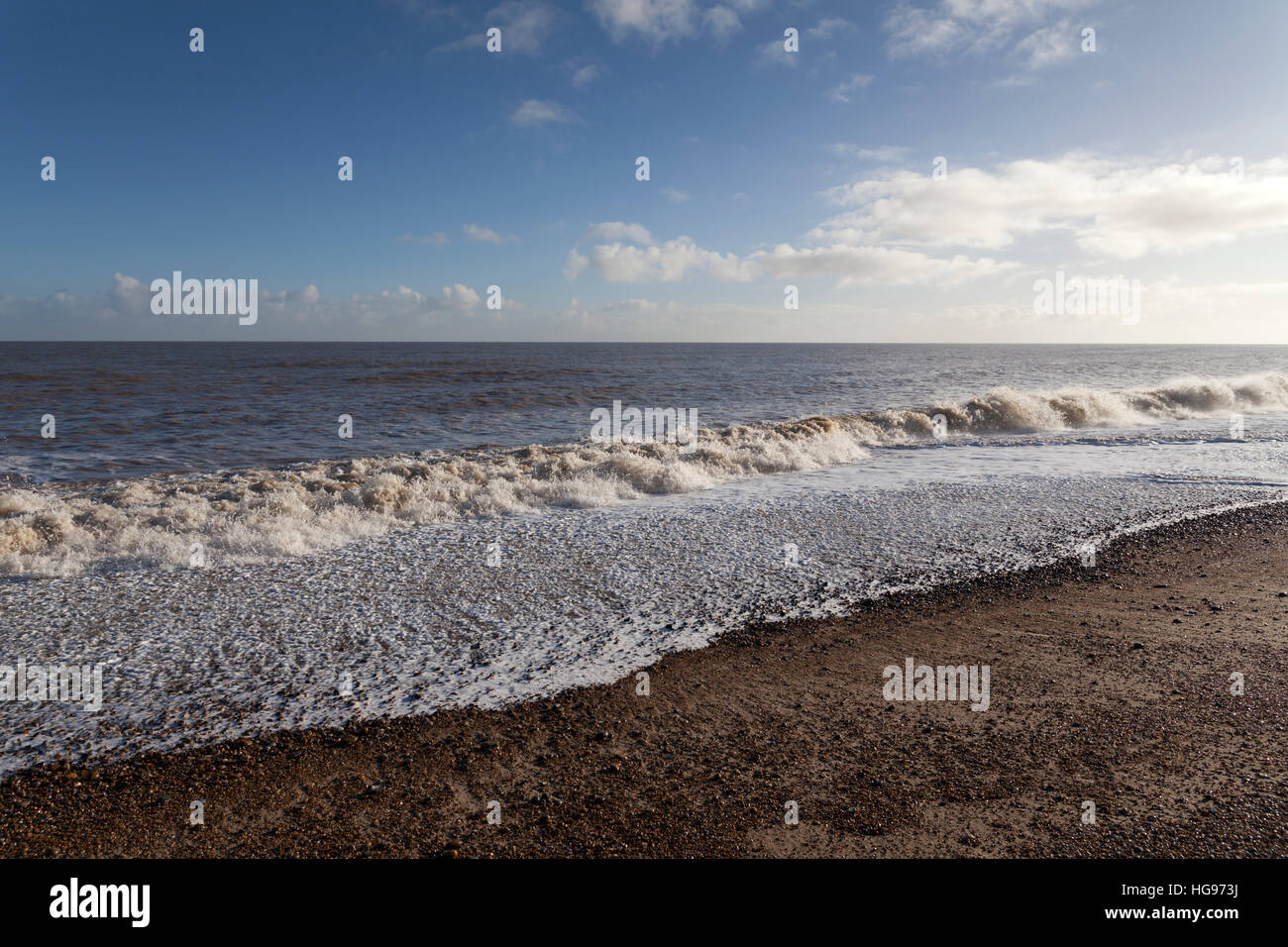 Waves shoreline wash hi-res stock photography and images - Alamy