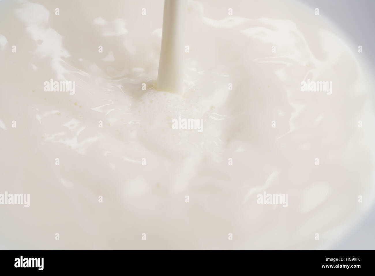 Milk splash bowl hi-res stock photography and images - Alamy