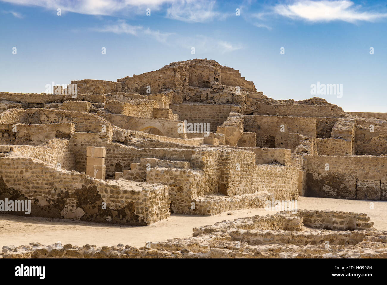 Bahrain fort in kingdom bahrain hi-res stock photography and images - Alamy