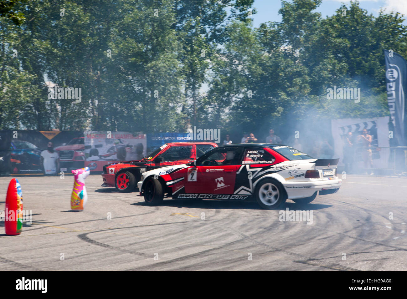 Car racing and street and two hi-res stock photography and images - Alamy