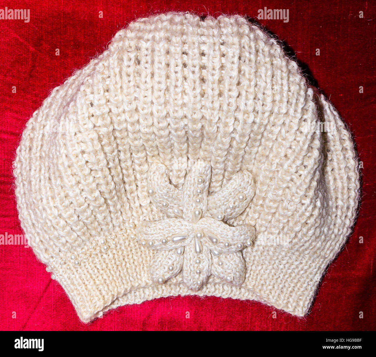 Vintage knitting patterns hi-res stock photography and images - Alamy