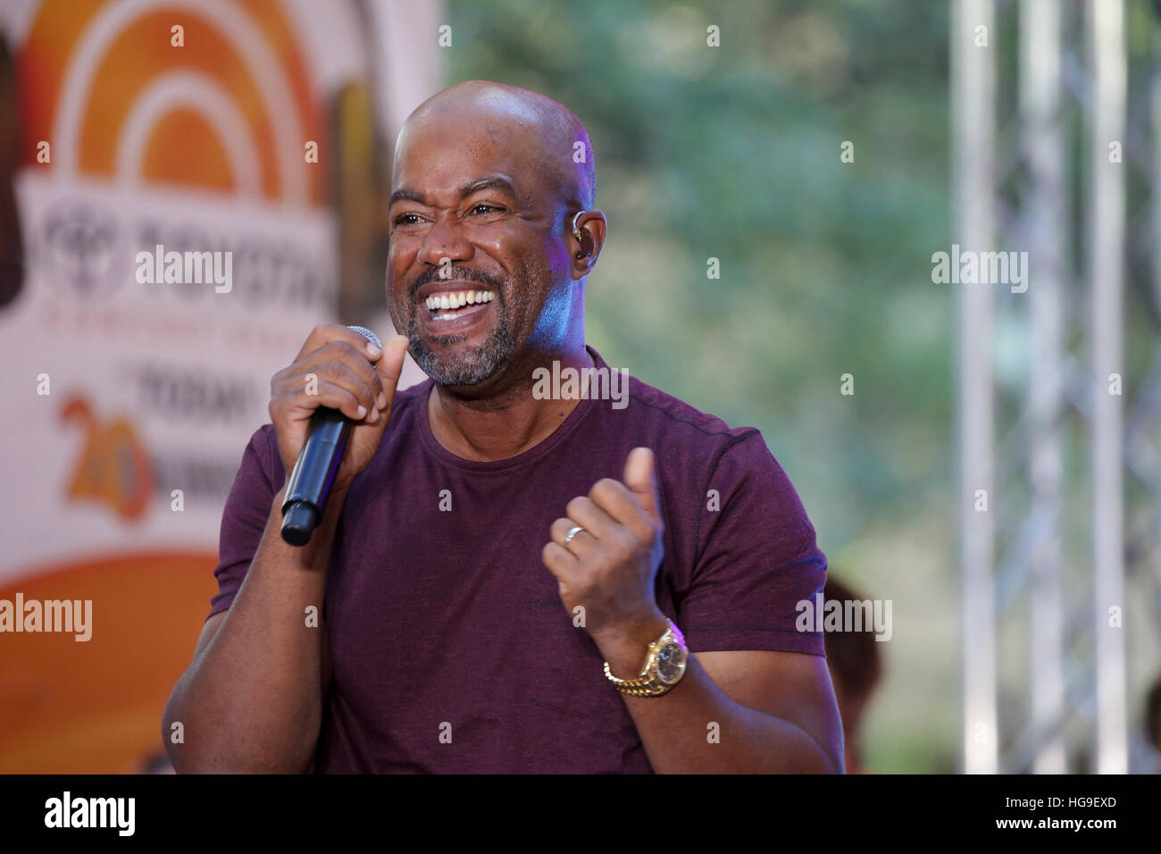 Darius Rucker performs on the Today Show during his 'Southern Style ...